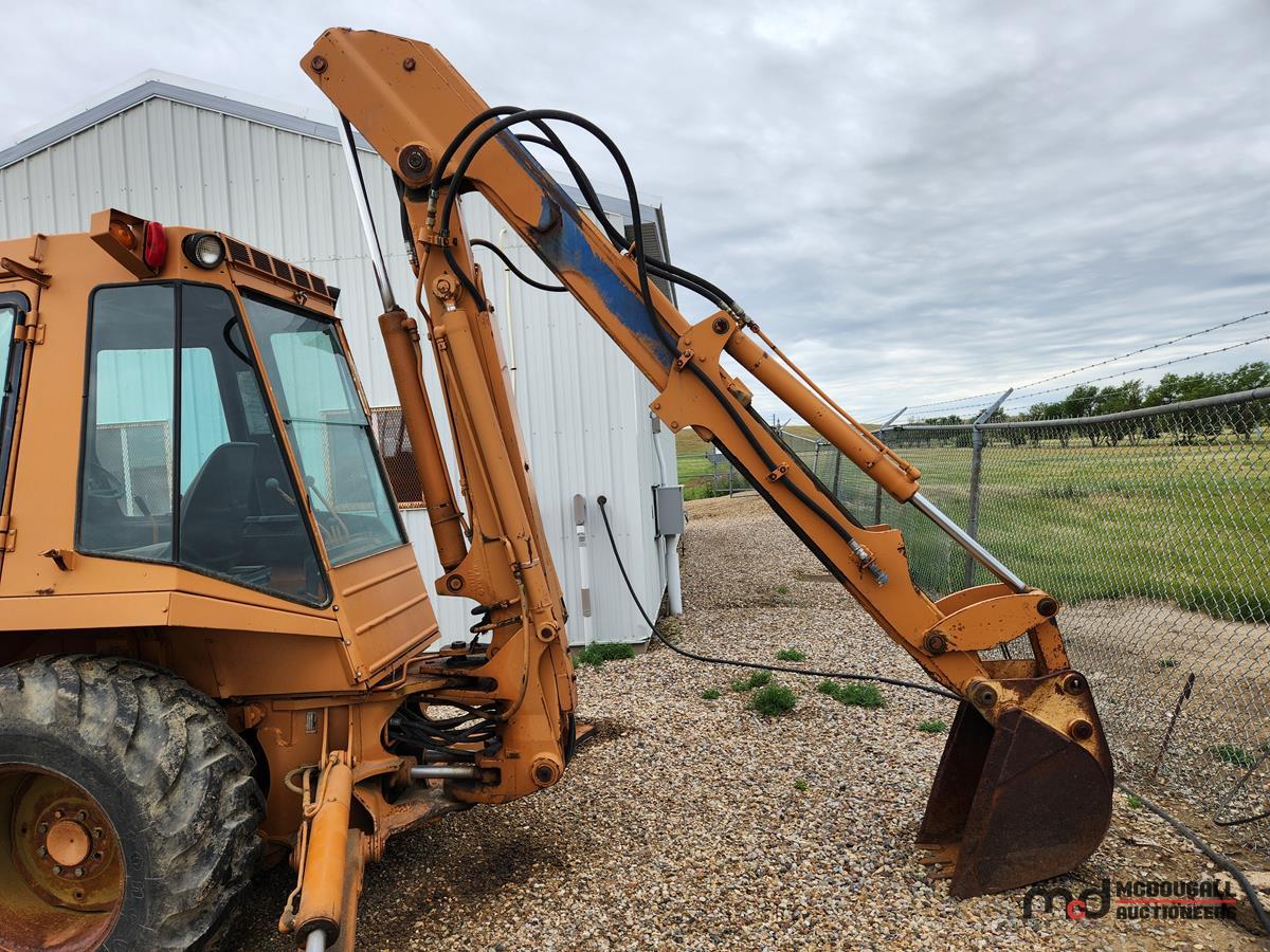 1981 Case 580D Loader Backhoe (Non-Runner)